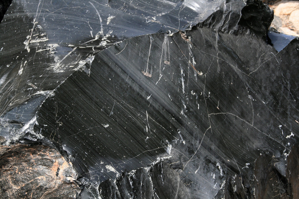 Obsidian Stone Meaning And Properties – MindfulSouls