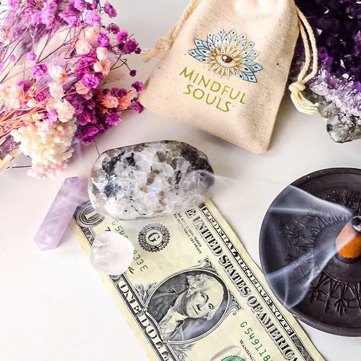 6 Crystals for Wealth, Money & Prosperity – MindfulSouls