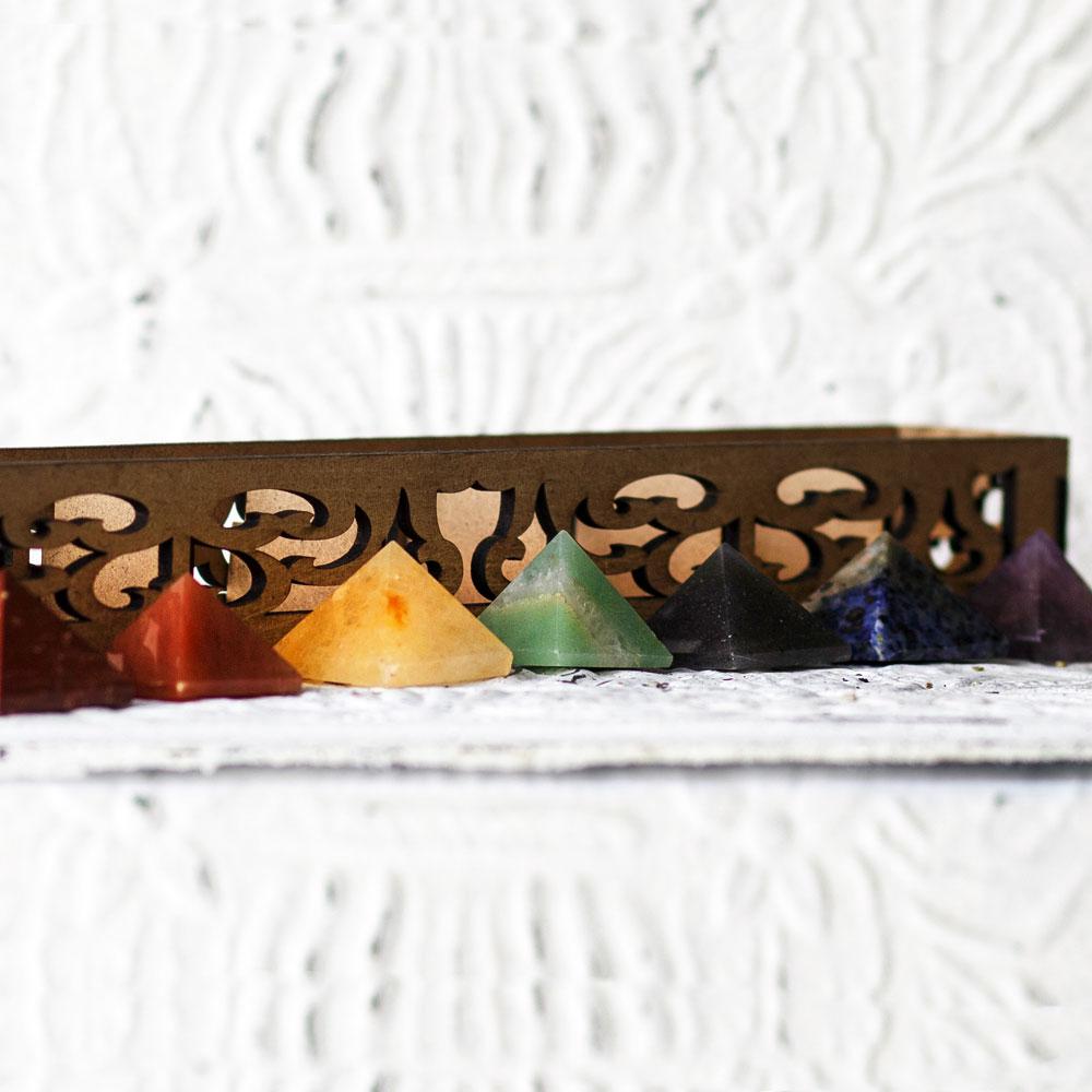 7 Chakra Crystals Pyramid Set – MindfulSouls