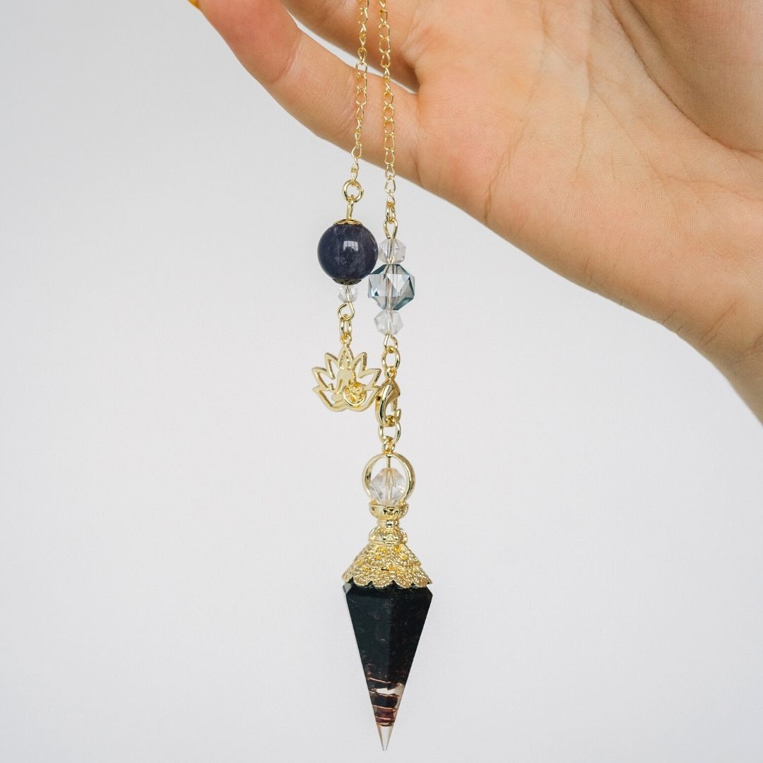 Gold Chakra Crystal Pendulum – MindfulSouls
